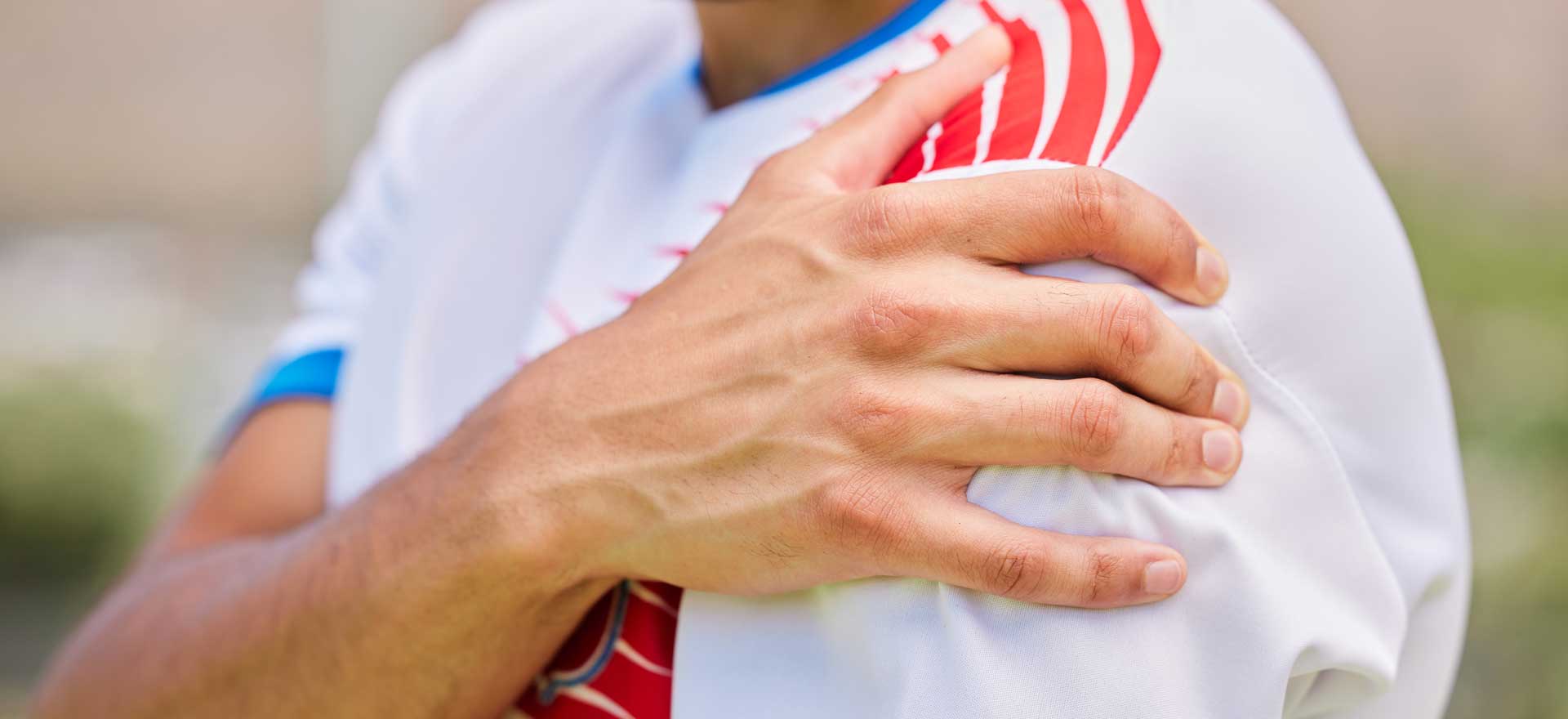 Rotator Cuff Tendonitis: Symptoms, Causes, and Risk Factors
